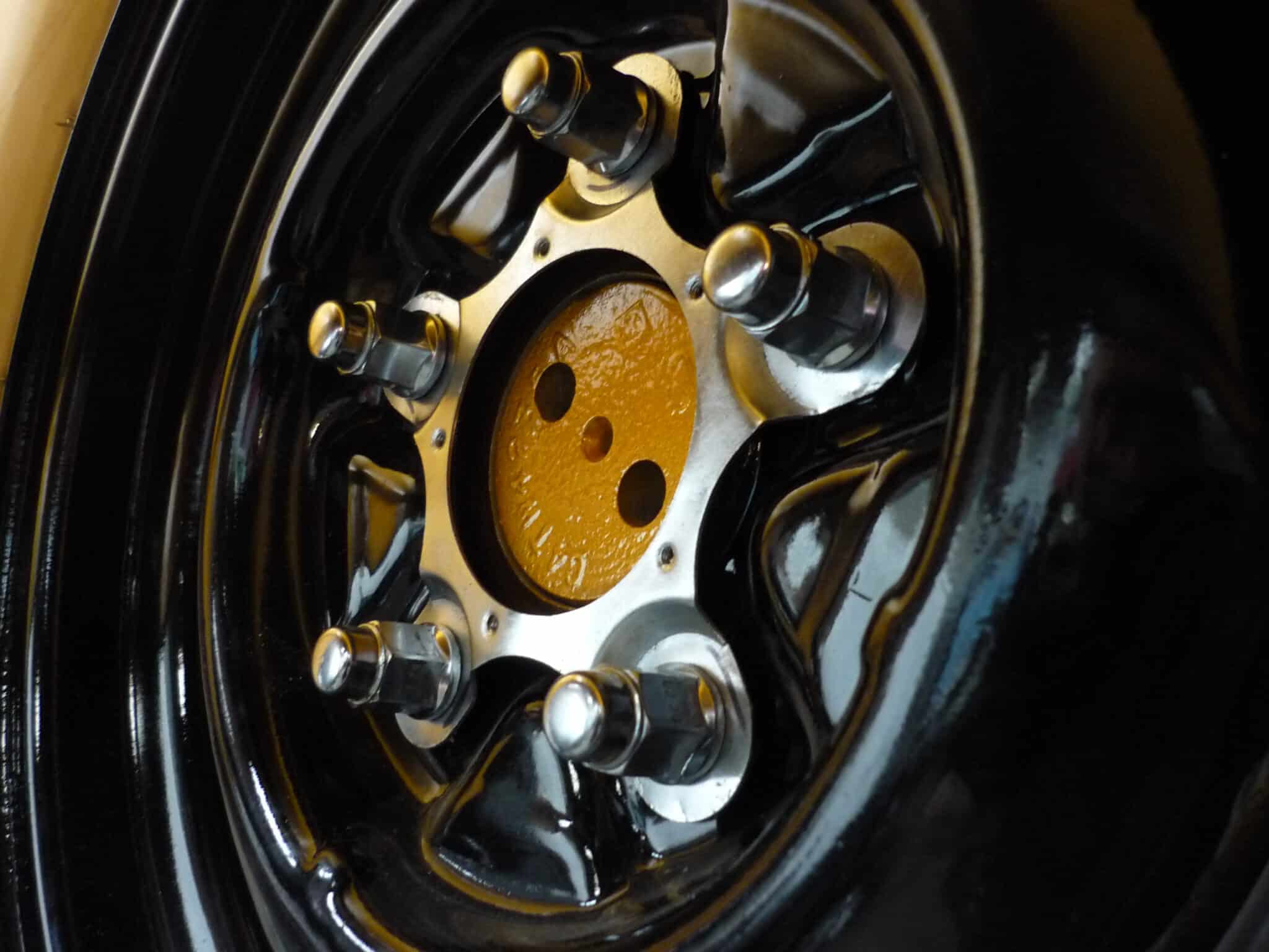 Spidercaps 5 x 5 1/2" C8062 ASC550 Spider Caps Kustom Ford 139,7mm ...